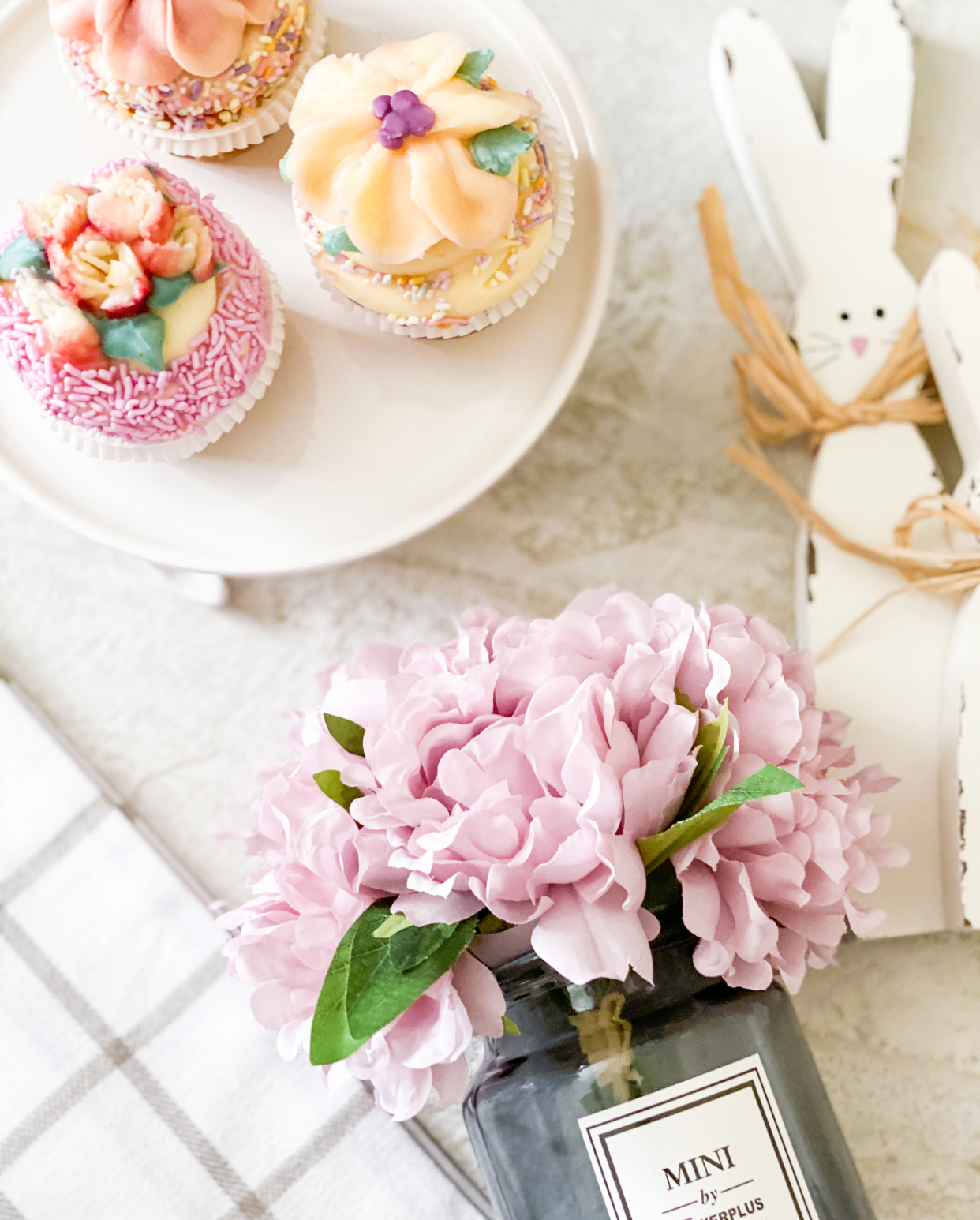 16 Fresh Spring and Easter Decorations from Amazon - MeatballMom